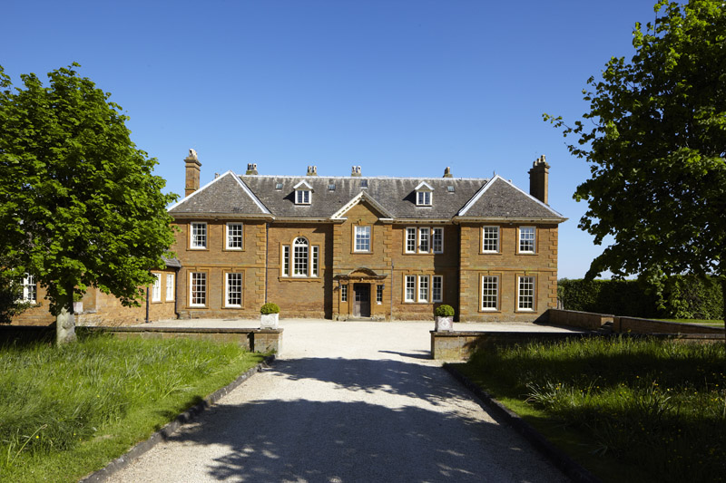 Bicester film location in a stately home with easy access from city