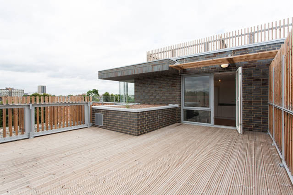 Terrace-Deck – Creative Location