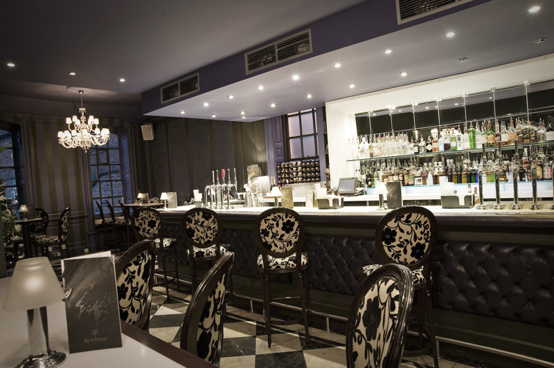 Bar shot front & back bar – Creative Location